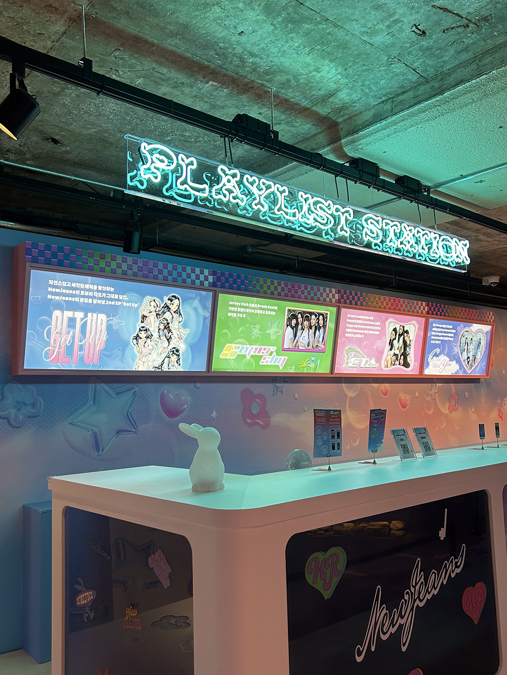 TRIANGLE-STUDIO | Bunnyland Pop-Up KV Design